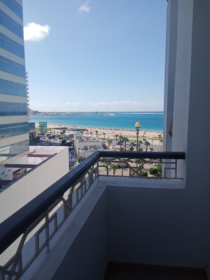 Modern 2-bedroom Beachfront Apartment In Tangier - Tangier