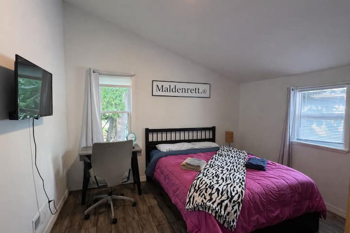Lovely 1br Apt, Private Entrance, 1st Floor - Melrose, MA