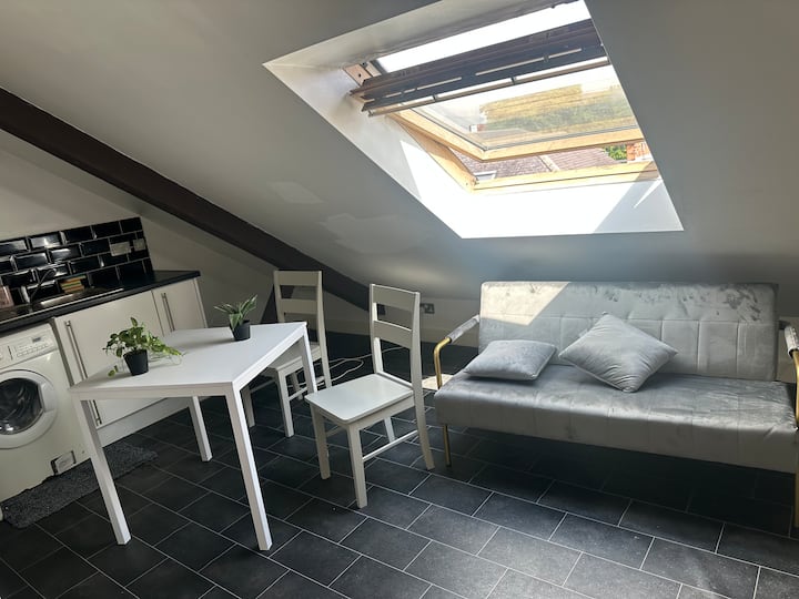 2 Bedroom City Centre Apartment - Leicester