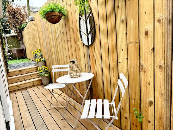 Fully Private Cabin/garden & Games Cellar - Herne Bay