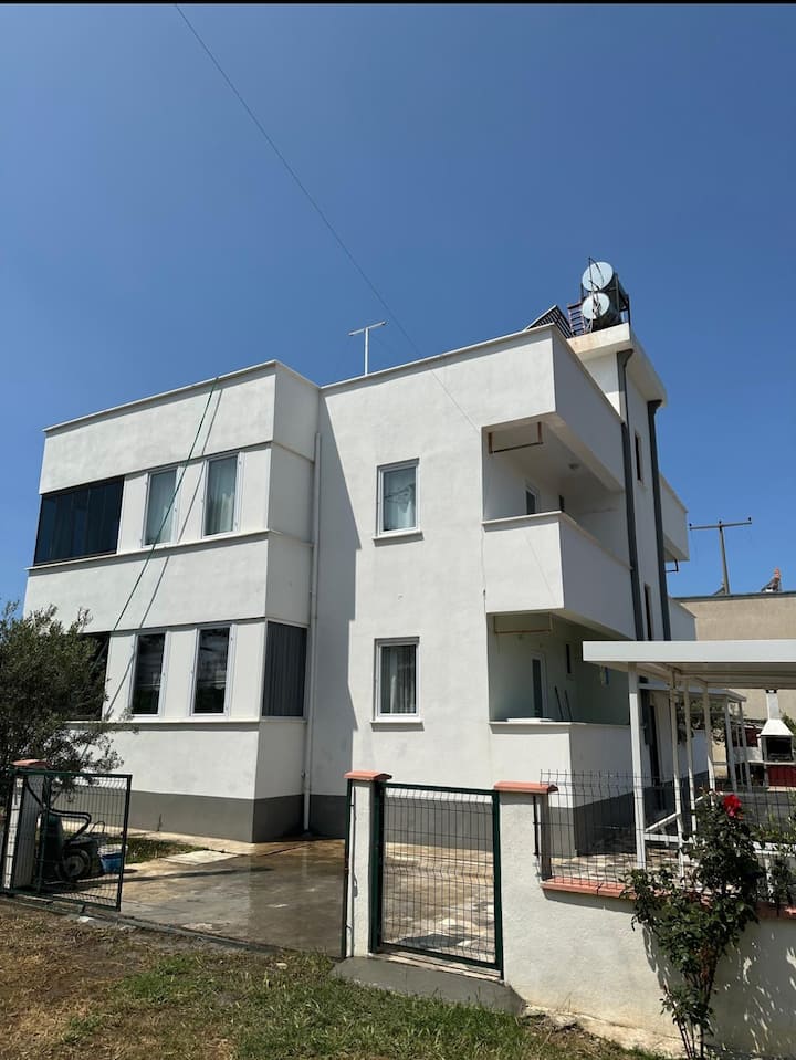 Kücükkuyu Da 2+1 Büyük Daire - Altinoluk