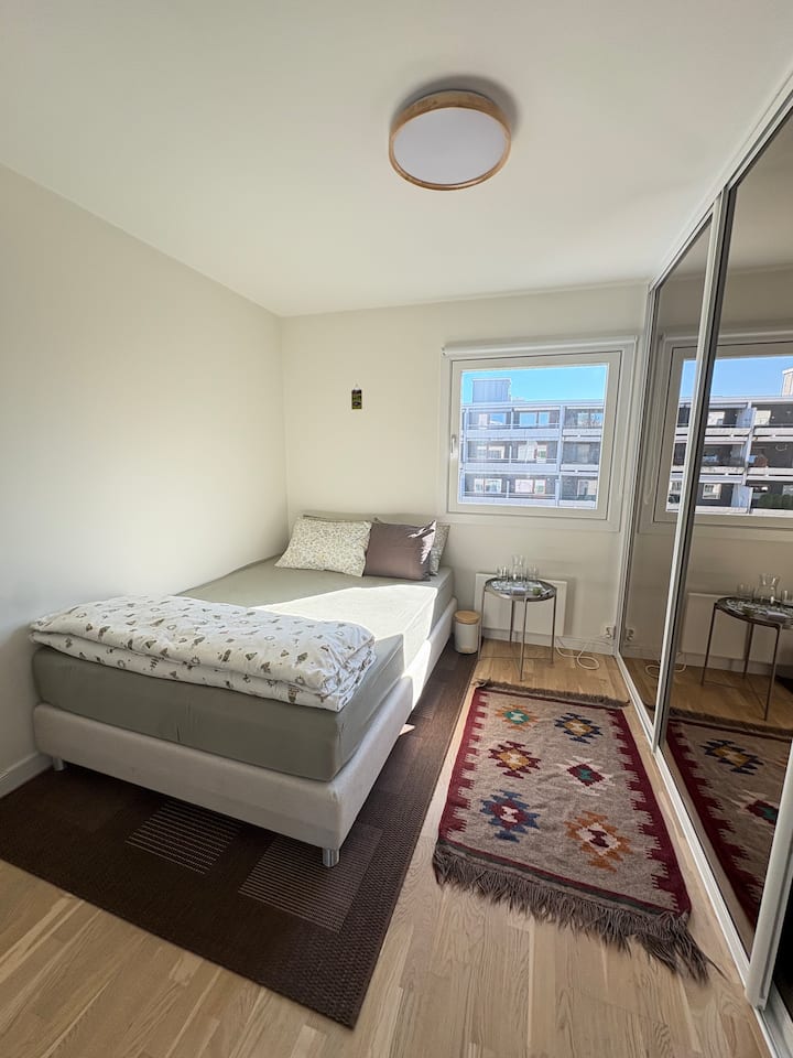 Room Right Outside The Palace, Dedicated Bathroom - Oslo