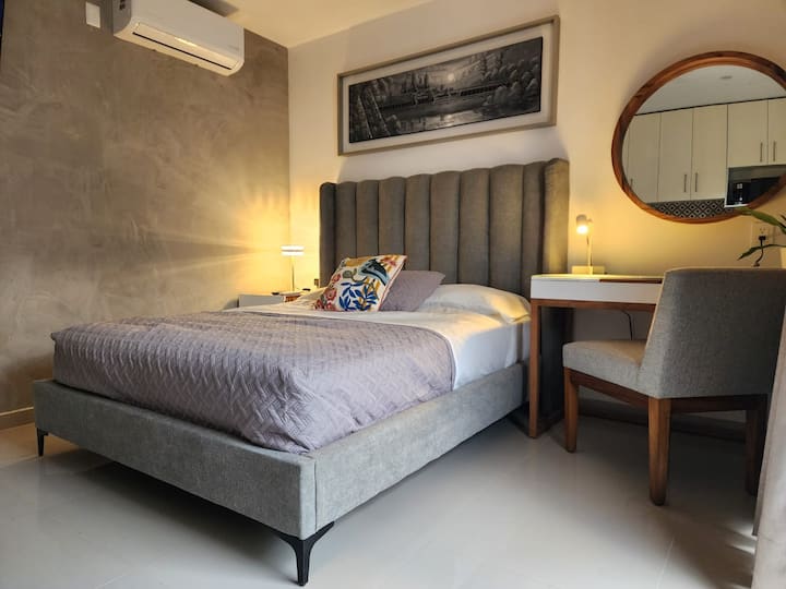 Moderno Estudio Con Balcón Y Ac | Col. Americana - Guadalajara