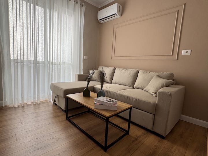 Tirana Land Apartament City Center - Tirana