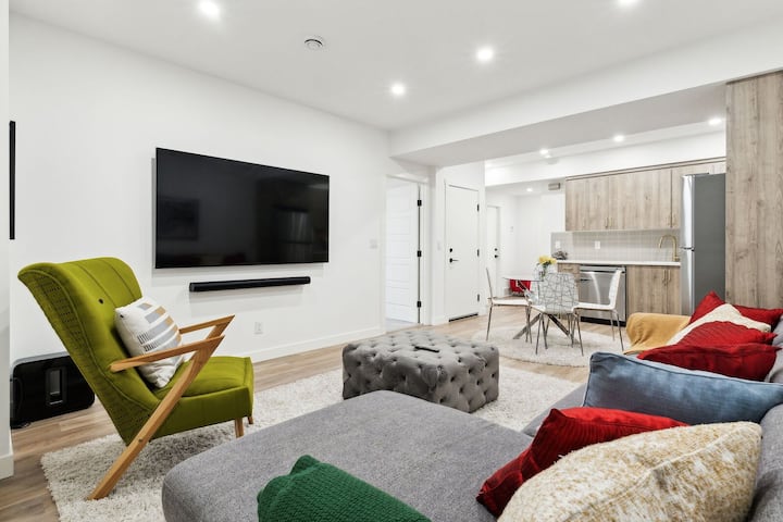 2 Bedroom Legal Basement Suite - Calgary