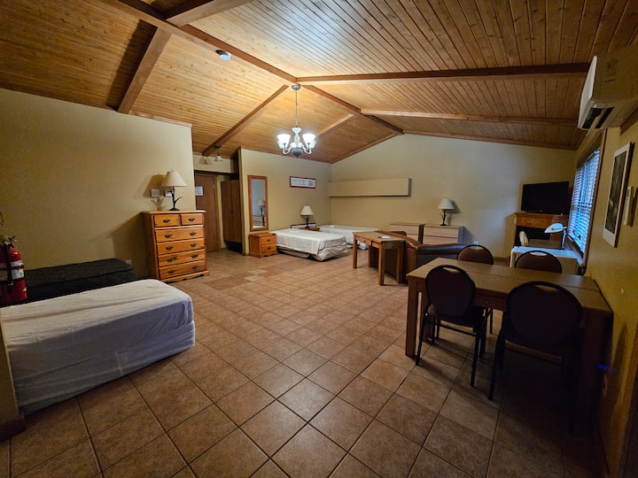 Chalet 3 - Nature Retreat - Bathurst, NB