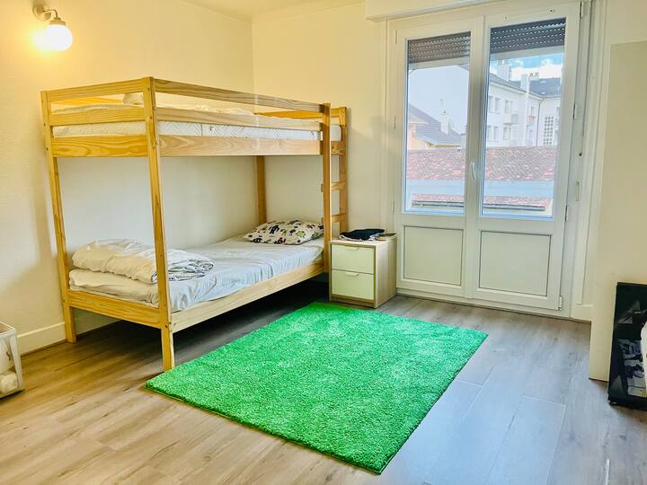 Chambre Ensoleillée Proche Lac Et Commerces - Divonne-les-Bains