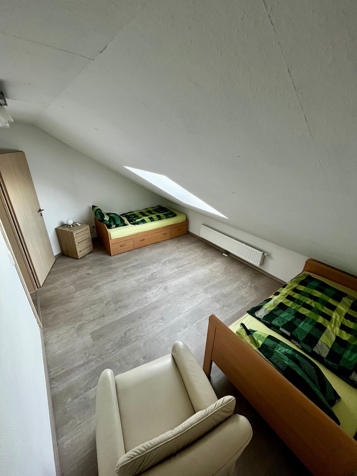 Ferienwohnung / Monteurzimmer In Jockgrim - Rülzheim
