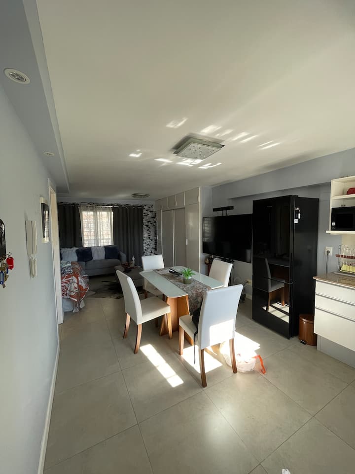 Monoambiente Moderno A Pasos De La Rambla - Montevideo