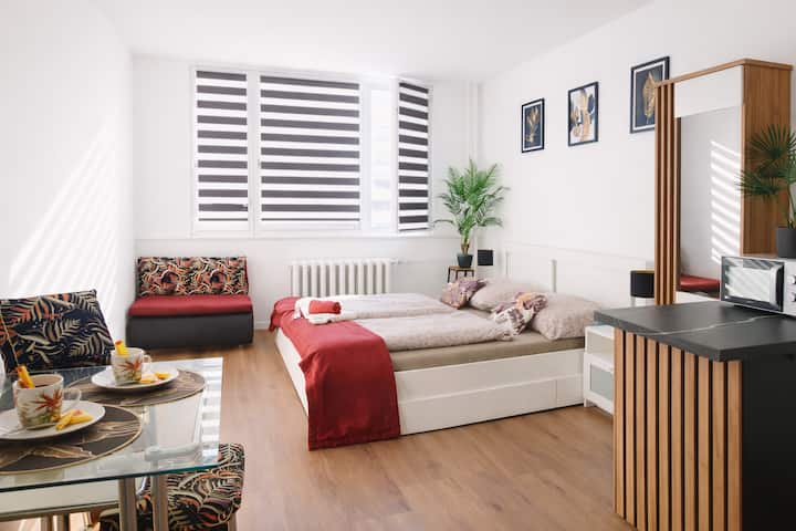 Moderní Byt Pro 2 – Skvělá Poloha & Pohodlí - Bohumín