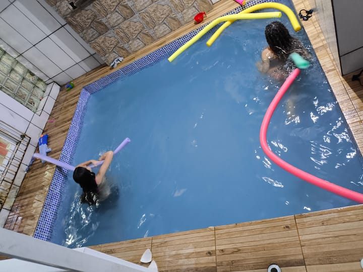 Casa Super Espaçosa Com Piscina - Praia Grande