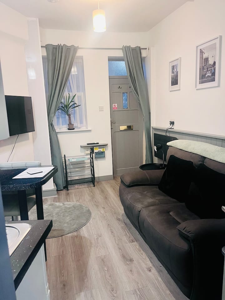 Olivia’s Snug - Beverley, UK