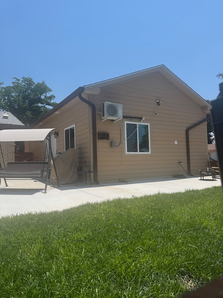 Holiday Park Studio - Albuquerque, NM