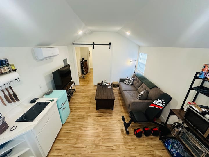 Enjoy Rural Living Close To City - BarnHill Vineyard, Anna