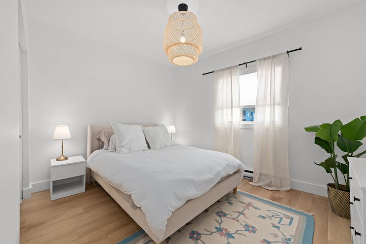 Sunny Downtown Halifax Apartment - カナダ ハリファックス