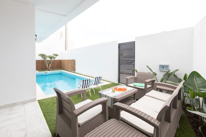 Villa Calme Avec Piscine Privée. - Marsa