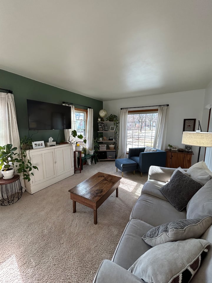 Cooper Park Gem—near Tosa & Mke! - Milwaukee, WI