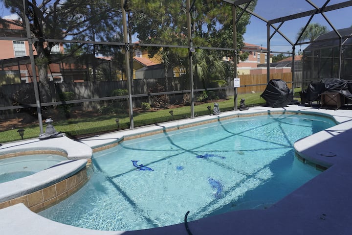 Royal Suites Villa - Kissimmee, FL