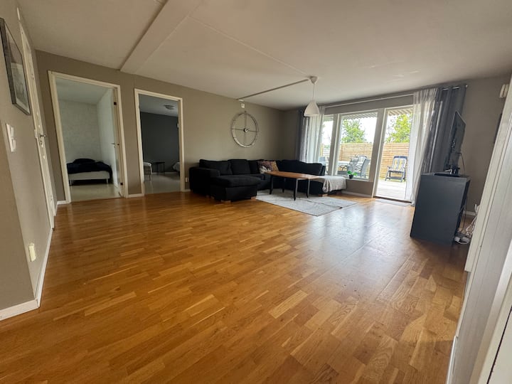 Stor 4-a I Torslanda - Gothenburg