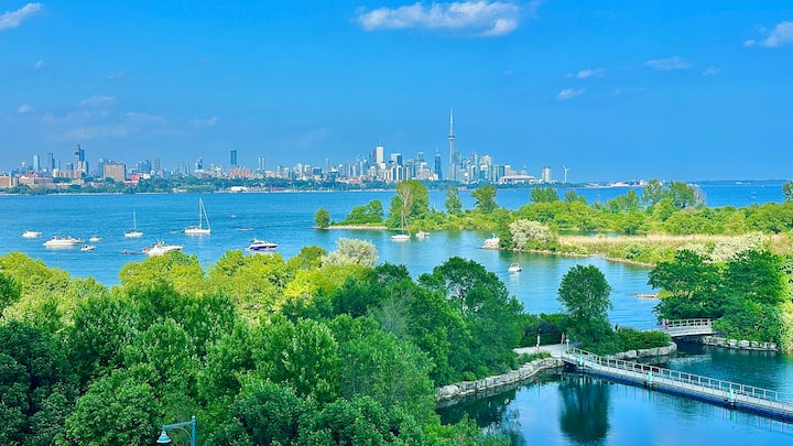 “The Waterfront Haven” - Mississauga