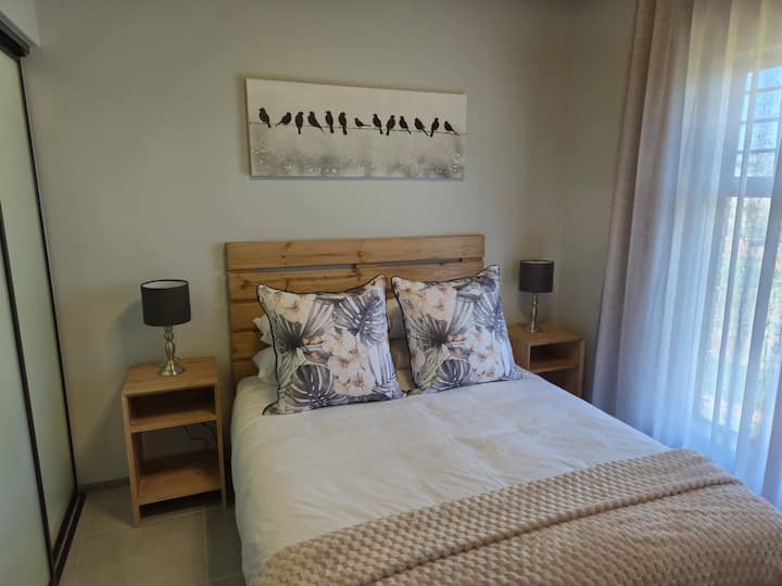 Stylish 2 Room Apartment For 4 Next To Castle Gate - Pretoria