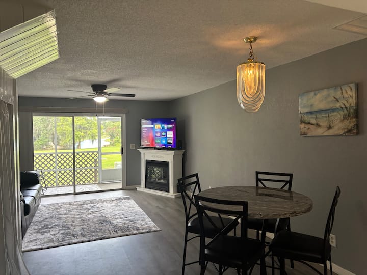 Waterfront 2 Story Condo - Inverness, FL
