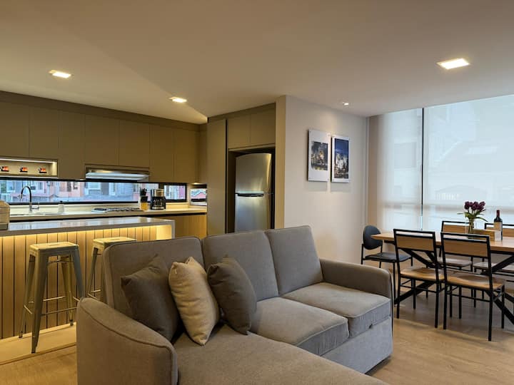 Luxury In Azogues' Best Area - Cañar