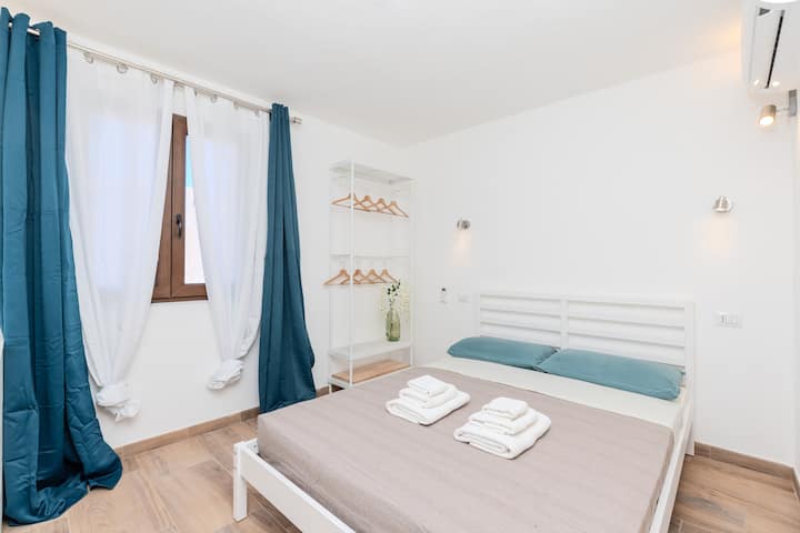 Center Apartment N.401 - Olbia