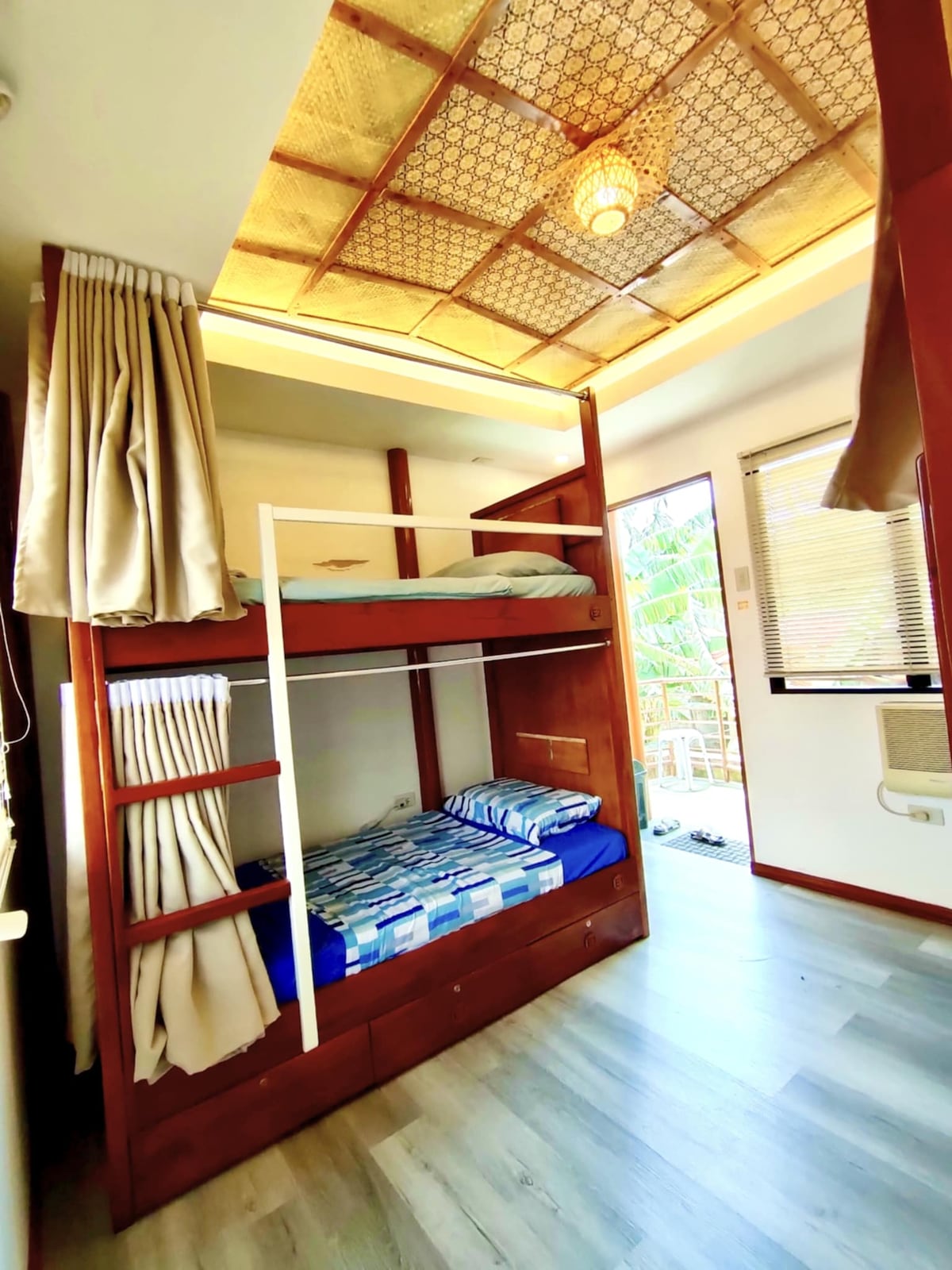 Male shared Dorm near beach w/Breakfast - Guest houses for Rent in ...