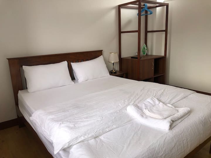 High Pass Studio Thamel 6th Floor No Elevator - Katmandú