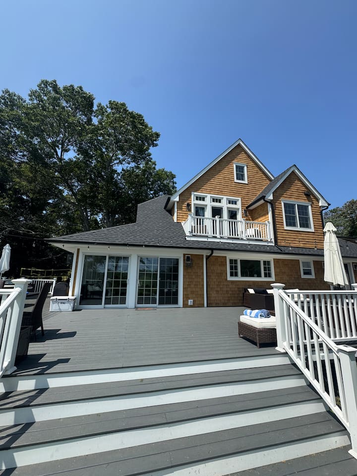 Newly Build Luxury Waterfront Home - Riverhead, NY