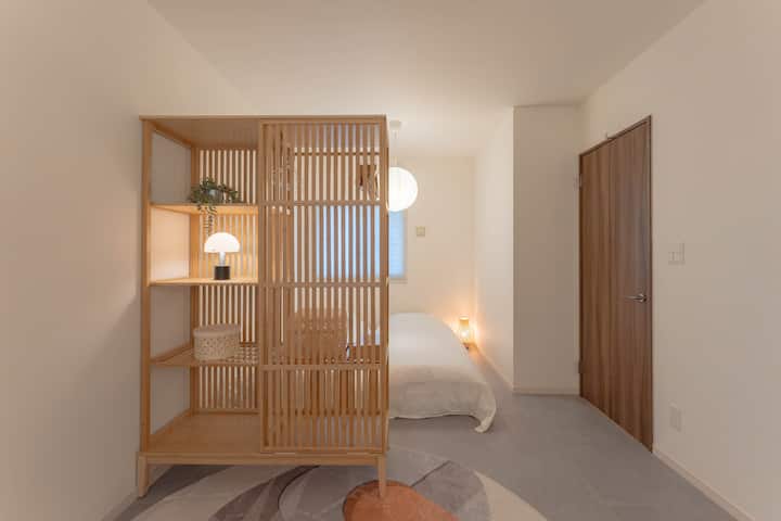 プロジェクター付き！天神・薬院エリア徒歩圏内の静かな宿泊施設 - Fukuoka