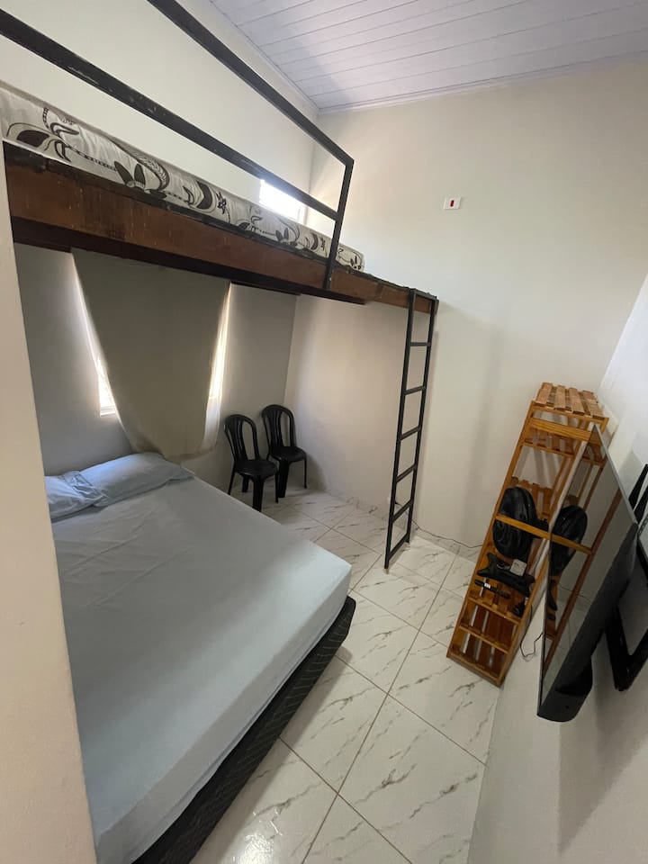 Kitinet 02 Mobiliada - Ar Condicionado - Goiânia