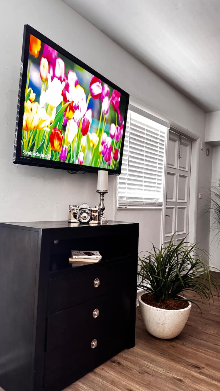 Spacious Private Master Apt -3 Miles To The Beach” - Pompano Beach, FL