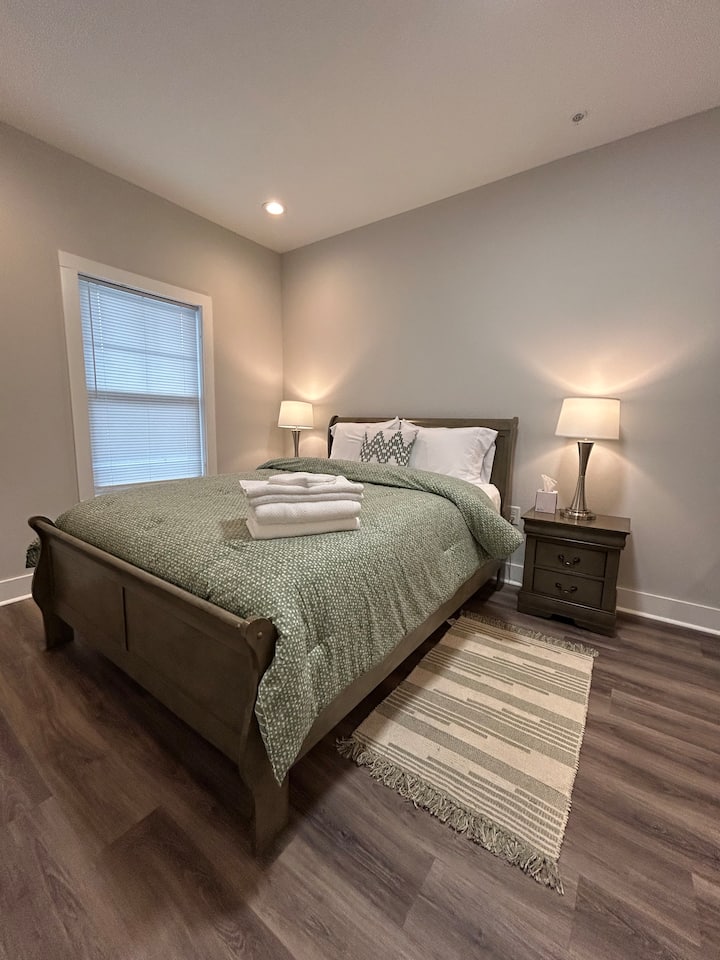 Chic Green Oasis | 1 Bd Retreat Near Downtown - Rocky Mount, NC
