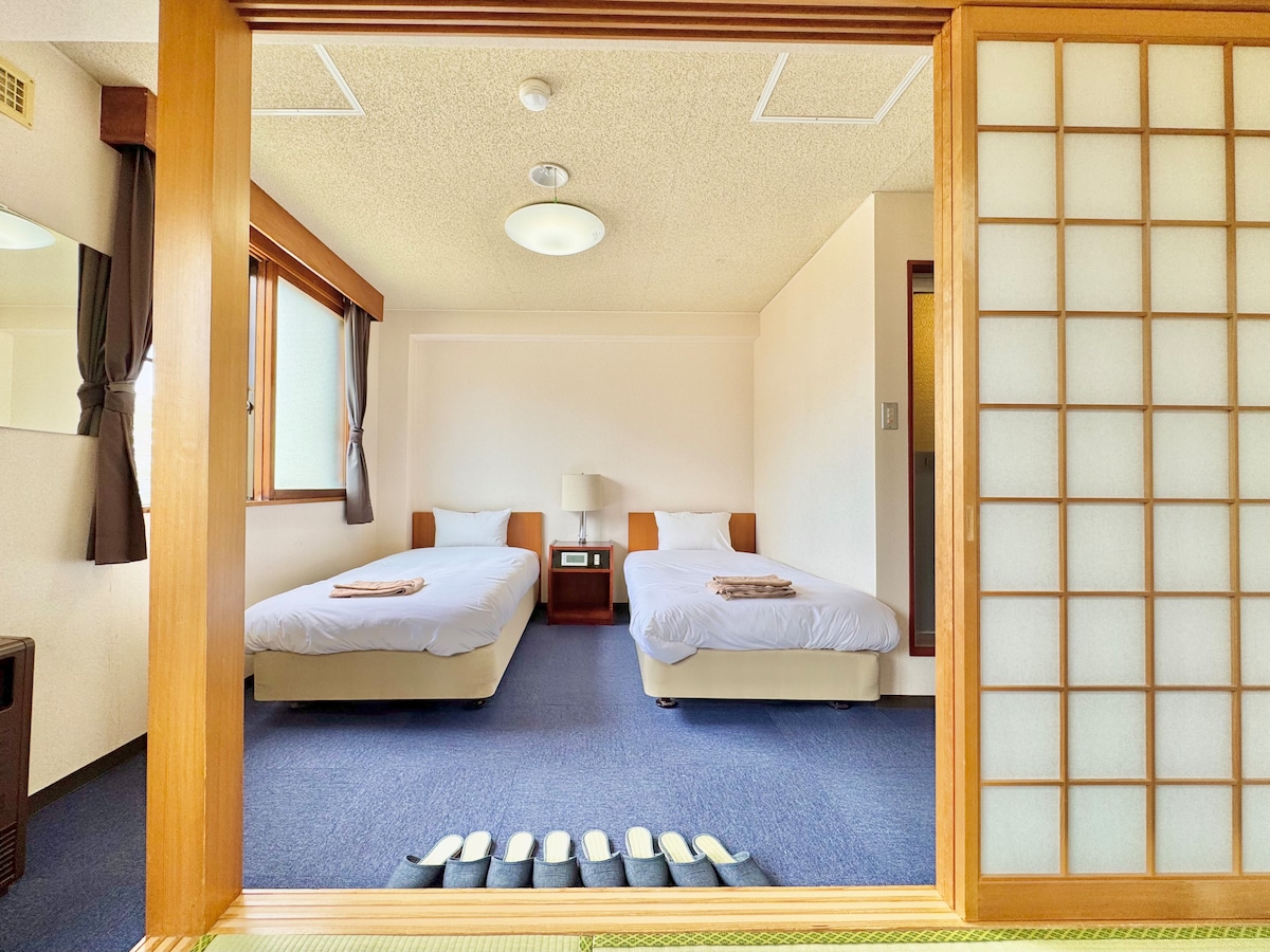 Lake View Western Tatami Family Ensuite Room (251) - Hotels for Rent in ...