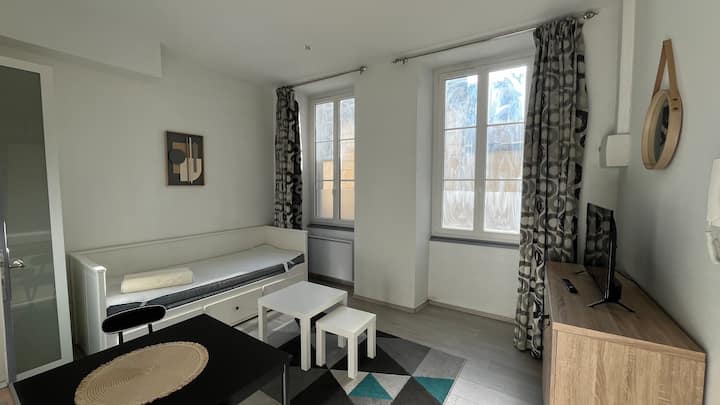 Studio En Plein Cœur De Saintes - Saintes