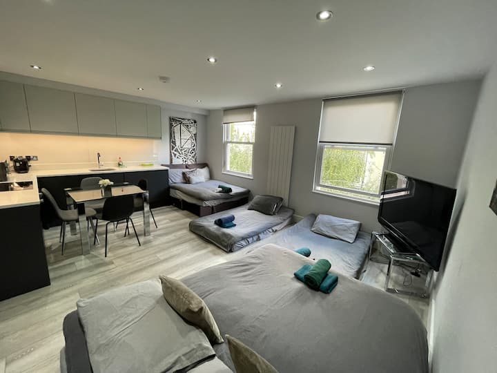 8 People Private Room - St John's Wood - Zone 2 - Notting Hill