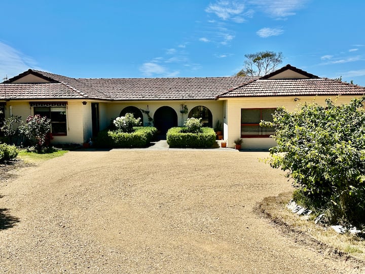 Country Scenic Living Near City - Hobart