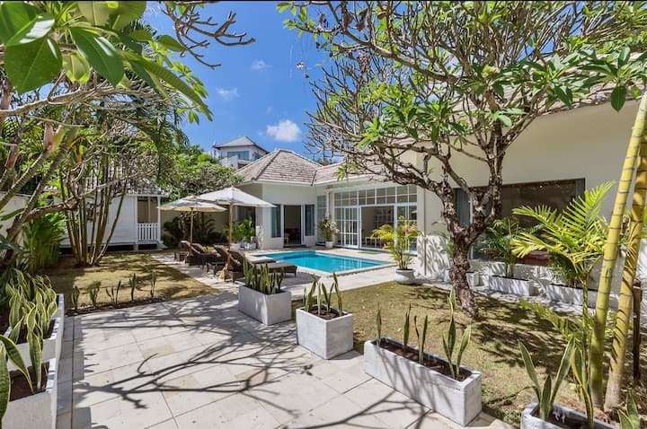 Large&airy 2bdr,centerseminyak - Seminyak