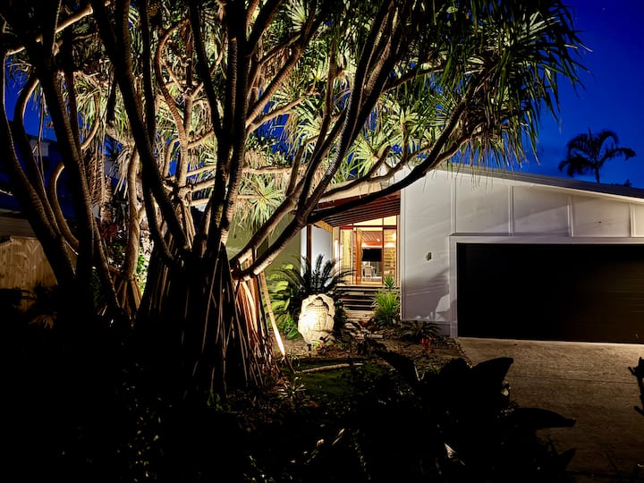 Island 4br House With Beach & Pontoon On Lagoon - South Stradbroke Island