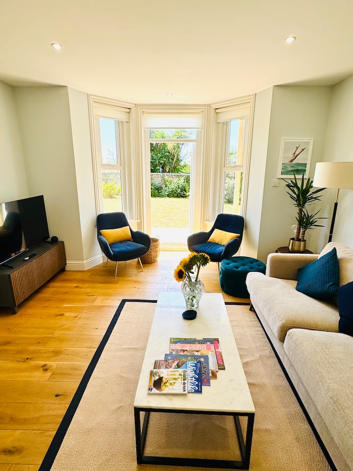 Ventnor, Sleeps 4, Big Garden. Discounted Ferries. - Steephill Cove Beach