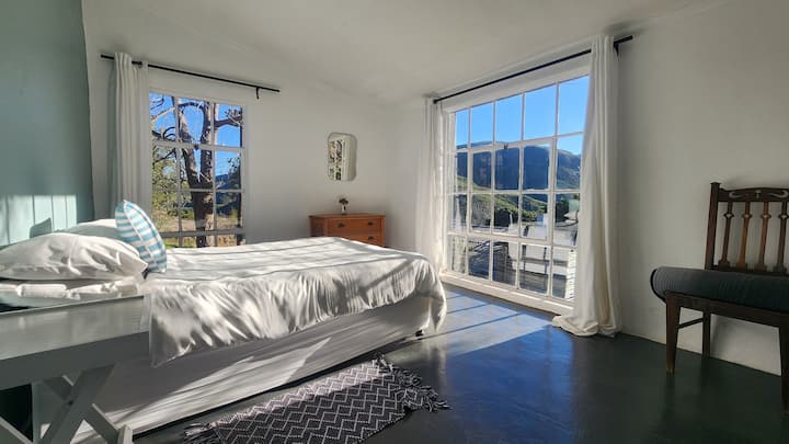 Rustic Farm Cottage 1 - Robertson