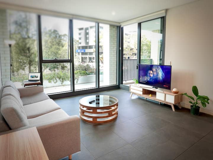 Luxury 2br Olympic Park | Walk To Accor & Shops - Sydney