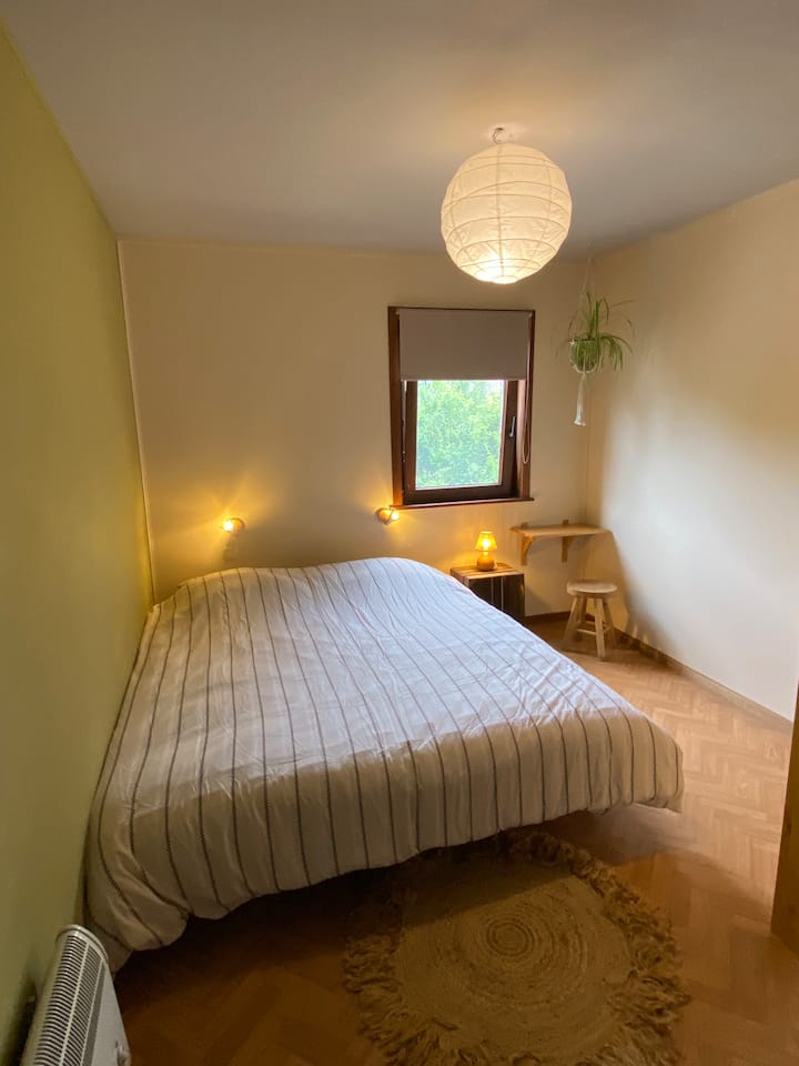 Chambre Dans Un Cadre Verdoyant - La Louvière