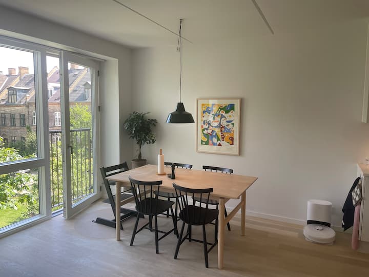 Light Apartment In Two Floors - Copenhagen