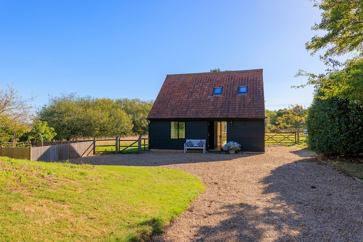 Where Seabreeze Meets Countryside Calm Luxury Stay - Brightlingsea