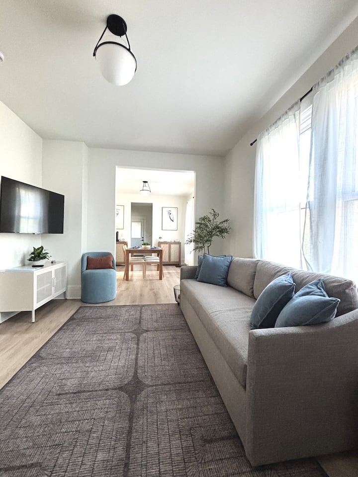 2 Queen Beds| Near Dtw&downtown Detroit| Superhost - Lincoln Park, MI