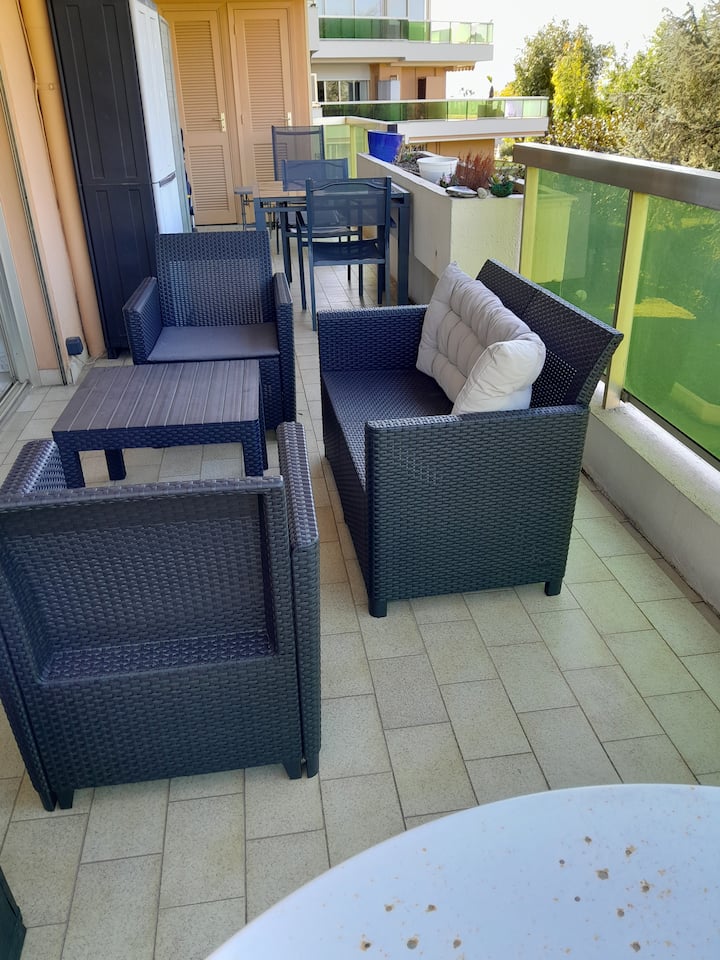 Appartement à 2 Pas De La Mer - Saint-Laurent-du-Var