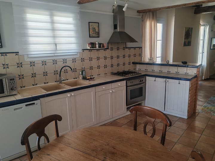 Grand Logement Familial Climatisé Hypercentre - Toulon